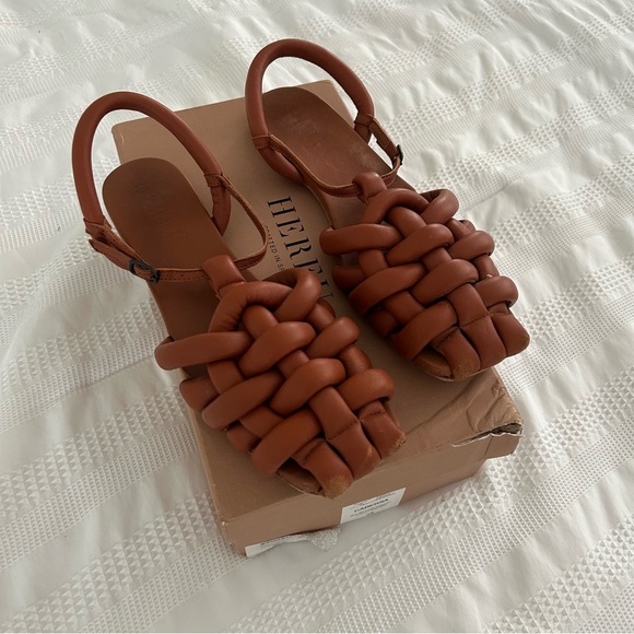 Hereu | Shoes | Hereu Cabersa Sandals Light Tan Calfskin Leather Size ...
